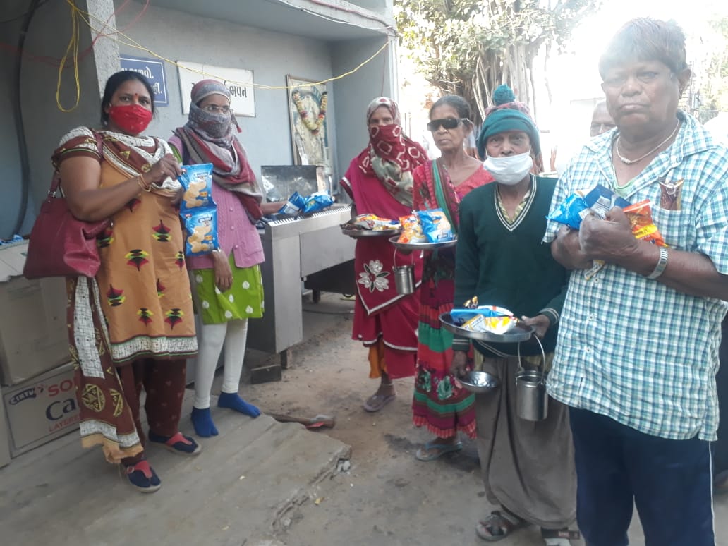 Snack & GIve Back: 10,000 Snacks to Charity - SnackMagic Blog